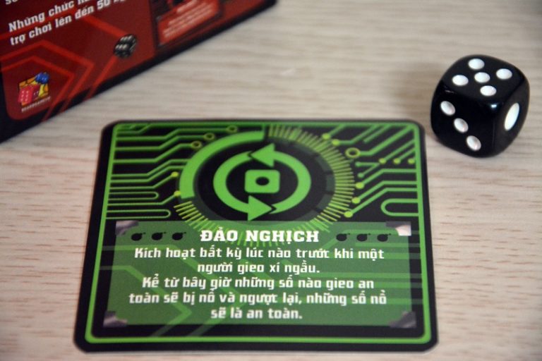 Hướng dẫn luật chơi trò Bom Lắc siêu bựa chỉ trong 5 phút